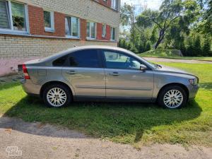 Pelēks Volvo S40 2005 Kauņa, ar dzinēja tilpumu 2.40 L un nobraukumu 283 tūkst. km par 1650 €, foto 9 vietnē AUTOMOTO.COM.LV