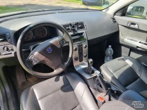 Pelēks Volvo S40 2005 Kauņa, ar dzinēja tilpumu 2.40 L un nobraukumu 283 tūkst. km par 1650 €, foto 13 vietnē AUTOMOTO.COM.LV