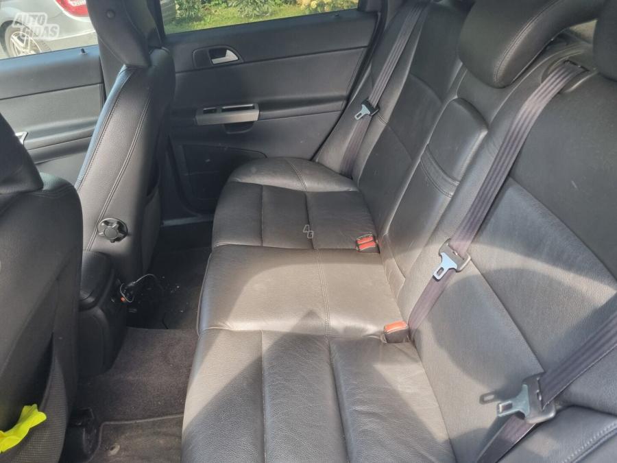 Pelēks Volvo S40 2005 Kauņa, ar dzinēja tilpumu 2.40 L un nobraukumu 283 tūkst. km par 1650 €, foto 14 vietnē AUTOMOTO.COM.LV