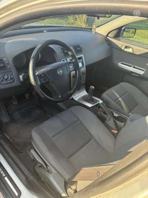 Grey Volvo S40 2005 in Kaunas, with an engine capacity of 2.00 L and mileage of 363 thousand km for 750 €, photo 6 on AUTOMOTO.COM.LV