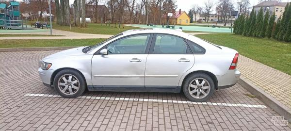 Grey Volvo S40 2006 in Elektrenai, with an engine capacity of 2.00 L and mileage of 430 thousand km for 950 €, photo 5 on AUTOMOTO.COM.LV