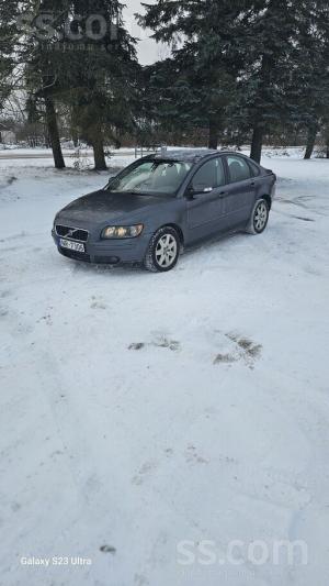 Grey Volvo S40 2006 in Preili, with an engine capacity of 2.00 L and mileage of 380 thousand km for 1700 €, photo  on AUTOMOTO.COM.LV