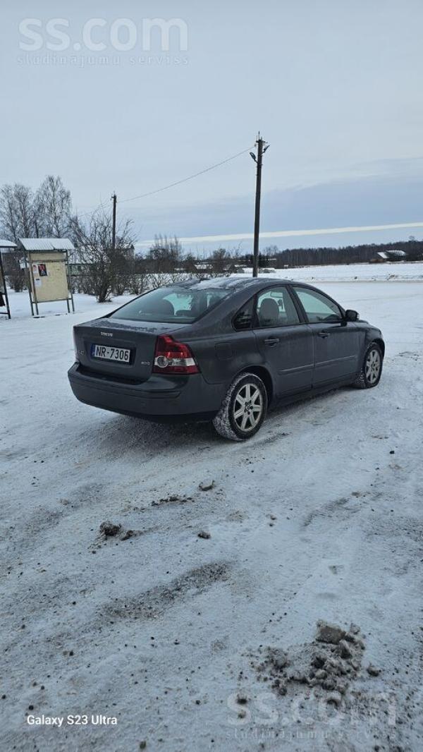 Grey Volvo S40 2006 in Preili, with an engine capacity of 2.00 L and mileage of 380 thousand km for 1700 €, photo 3 on AUTOMOTO.COM.LV