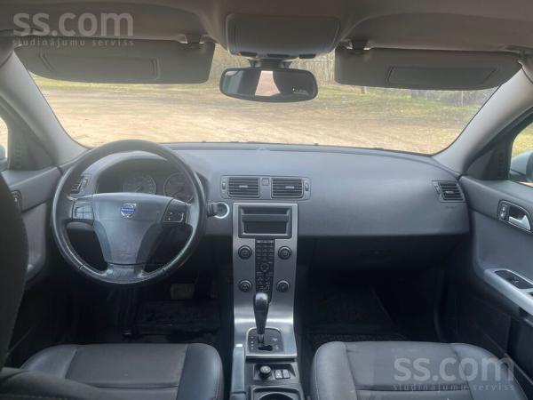 Pelēks Volvo S40 2006 Rīga, ar dzinēja tilpumu 2.40 L un nobraukumu 197 tūkst. km par 2350 €, foto 5 vietnē AUTOMOTO.COM.LV