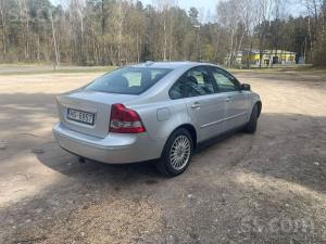 Grey Volvo S40 2006 in Riga, with an engine capacity of 2.40 L and mileage of 197 thousand km for 2350 €, photo 10 on AUTOMOTO.COM.LV