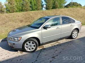 Pelēks Volvo S40 2006 Rēzekne, ar dzinēja tilpumu 2.00 L un nobraukumu 279 tūkst. km par 1900 €, foto 3 vietnē AUTOMOTO.COM.LV