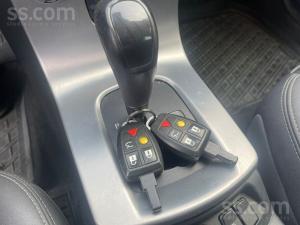 Grey Volvo S40 2006 in Riga, with an engine capacity of 2.40 L and mileage of 197 thousand km for 2250 €, photo 5 on AUTOMOTO.COM.LV