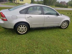Pelēks Volvo S40 2006 Kaišiadorys, ar dzinēja tilpumu 2.00 L un nobraukumu 400 tūkst. km par 800 €, foto 4 vietnē AUTOMOTO.COM.LV