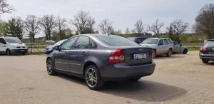 Grey Volvo S40 2006 in Valmiera, with an engine capacity of 1.60 L and mileage of 235 thousand km for 2900 €, photo 6 on AUTOMOTO.COM.LV