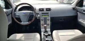 Grey Volvo S40 2006 in Valmiera, with an engine capacity of 1.60 L and mileage of 235 thousand km for 2900 €, photo 10 on AUTOMOTO.COM.LV