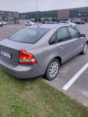 Серый Вольво С40 2006 в Каунас, объемом двигателя 2.40 л и пробегом 72 тыс. км за 4850 €, фото 5 на AUTOMOTO.COM.LV
