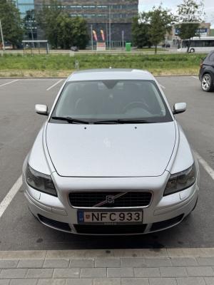 Pelēks Volvo S40 2006 Šauļi, ar dzinēja tilpumu 2.40 L un nobraukumu 145 tūkst. km par 2000 €, foto 3 vietnē AUTOMOTO.COM.LV