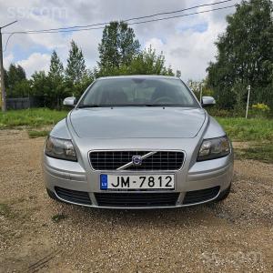 Серый Вольво С40 2006 в Рига, объемом двигателя 1.60 л и пробегом 270 тыс. км за 2950 €, фото 3 на AUTOMOTO.COM.LV