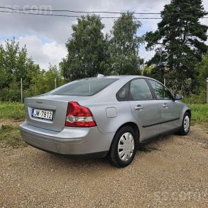 Серый Вольво С40 2006 в Рига, объемом двигателя 1.60 л и пробегом 270 тыс. км за 2950 €, фото 7 на AUTOMOTO.COM.LV