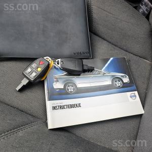Серый Вольво С40 2006 в Рига, объемом двигателя 1.60 л и пробегом 270 тыс. км за 2950 €, фото 21 на AUTOMOTO.COM.LV