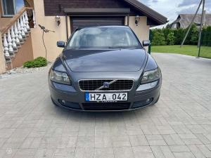 Grey Volvo S40 2006 in Vilnius, with an engine capacity of 2.00 L and mileage of 310 thousand km for 1500 €, photo 9 on AUTOMOTO.COM.LV