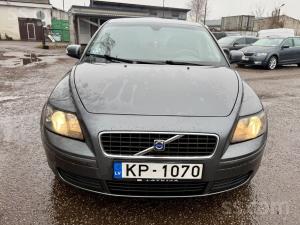 Grey Volvo S40 2007 in Riga, with an engine capacity of 2.40 L and mileage of 0 thousand km for 850 €, photo 3 on AUTOMOTO.COM.LV