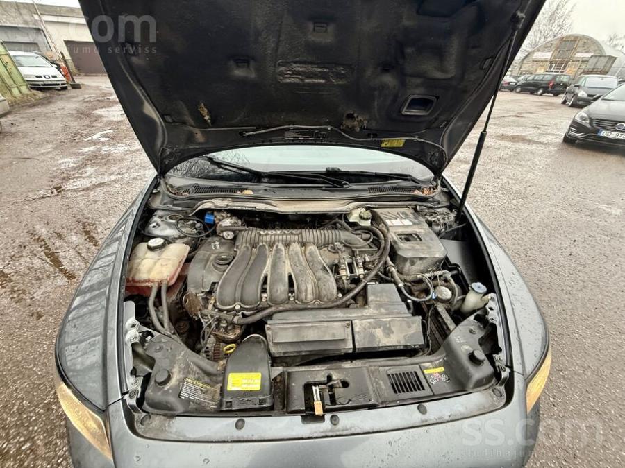 Grey Volvo S40 2007 in Riga, with an engine capacity of 2.40 L and mileage of 0 thousand km for 850 €, photo 15 on AUTOMOTO.COM.LV