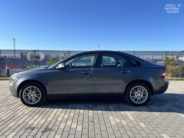 Grey Volvo S40 2007 in Siauliai, with an engine capacity of 2.00 L and mileage of 282 thousand km for 3300 €, photo 5 on AUTOMOTO.COM.LV