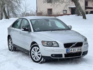 Pelēks Volvo S40 2007 Viļņa, ar dzinēja tilpumu 1.80 L un nobraukumu 200 tūkst. km par 499 €, foto  vietnē AUTOMOTO.COM.LV