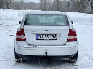 Pelēks Volvo S40 2007 Viļņa, ar dzinēja tilpumu 1.80 L un nobraukumu 200 tūkst. km par 499 €, foto 4 vietnē AUTOMOTO.COM.LV