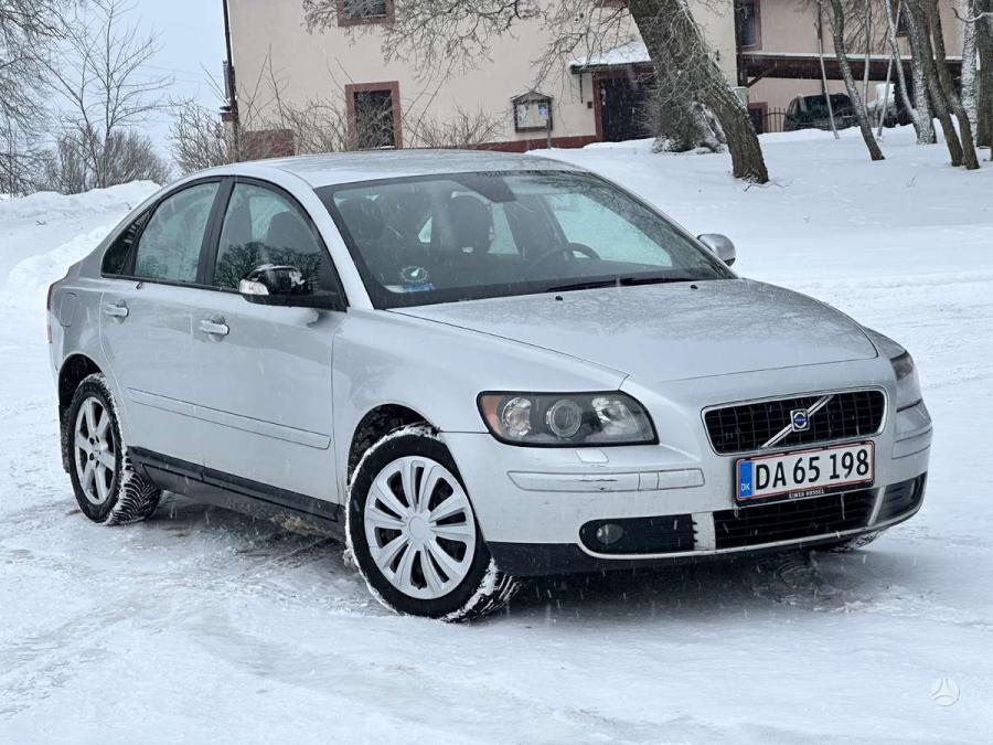 Pelēks Volvo S40 2007 Viļņa, ar dzinēja tilpumu 1.80 L un nobraukumu 200 tūkst. km par 499 €, foto 6 vietnē AUTOMOTO.COM.LV