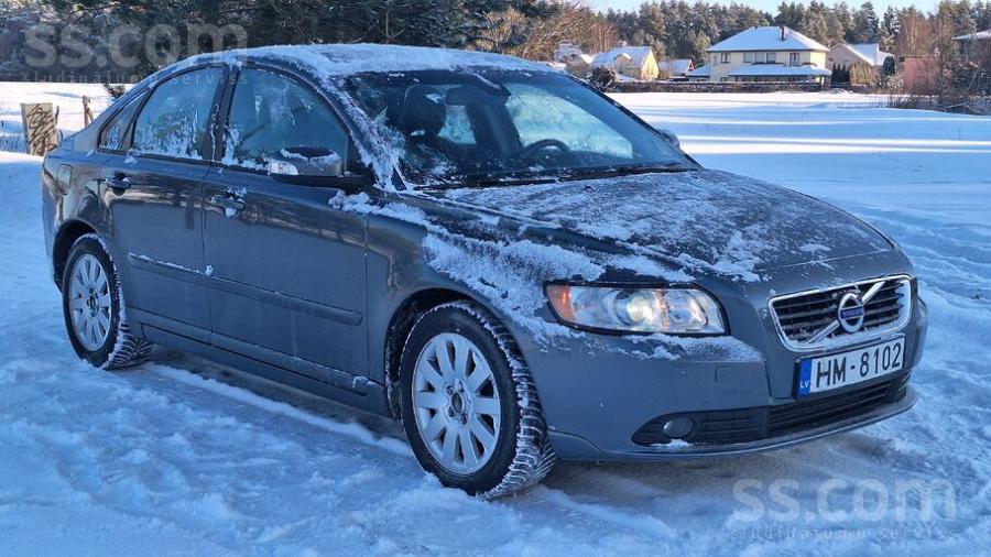 Grey Volvo S40 2007 in Riga, with an engine capacity of 2.00 L and mileage of 0 thousand km for 1450 €, photo 2 on AUTOMOTO.COM.LV