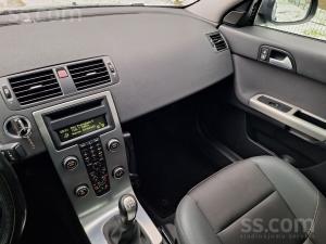 Grey Volvo S40 2007 in Riga, with an engine capacity of 2.00 L and mileage of 0 thousand km for 1450 €, photo 11 on AUTOMOTO.COM.LV