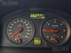 Grey Volvo S40 2007 in Riga, with an engine capacity of 2.00 L and mileage of 290 thousand km for 1350 €, photo 10 on AUTOMOTO.COM.LV