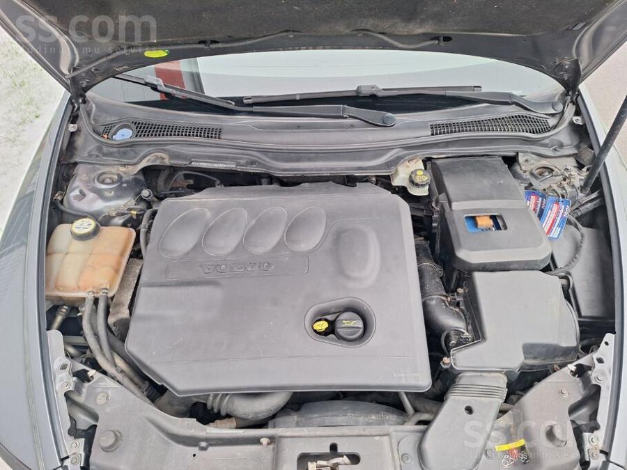 Grey Volvo S40 2007 in Riga, with an engine capacity of 2.00 L and mileage of 290 thousand km for 1350 €, photo 31 on AUTOMOTO.COM.LV