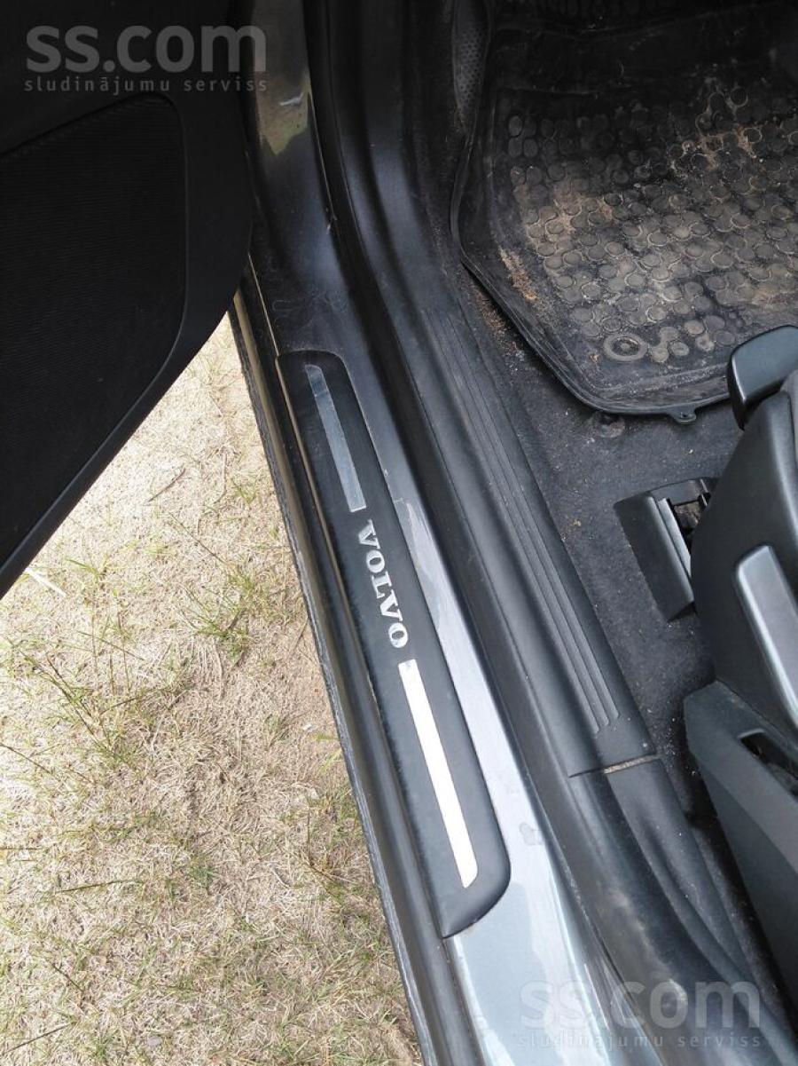 Pelēks Volvo S40 2007 Valmiera, ar dzinēja tilpumu 2.40 L un nobraukumu 368 tūkst. km par 2000 €, foto 7 vietnē AUTOMOTO.COM.LV