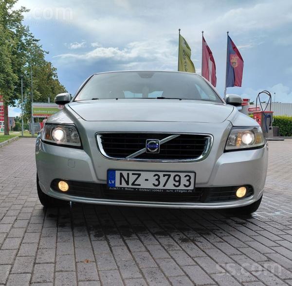 Pelēks Volvo S40 2007 Jelgava, ar dzinēja tilpumu 1.60 L un nobraukumu 310 tūkst. km par 1600 €, foto 5 vietnē AUTOMOTO.COM.LV