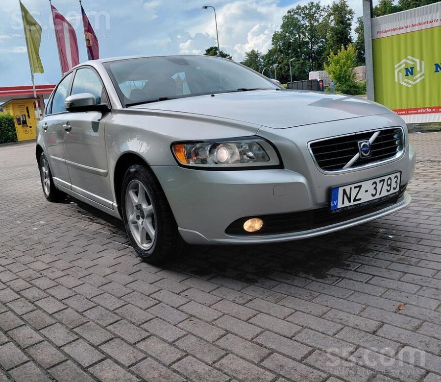 Pelēks Volvo S40 2007 Jelgava, ar dzinēja tilpumu 1.60 L un nobraukumu 310 tūkst. km par 1600 €, foto 7 vietnē AUTOMOTO.COM.LV