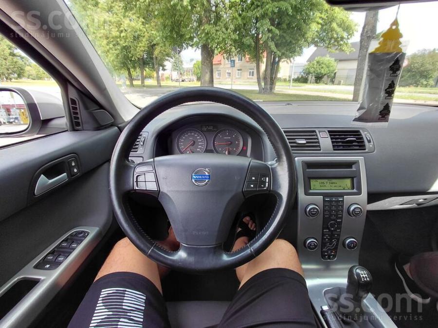 Pelēks Volvo S40 2007 Jelgava, ar dzinēja tilpumu 1.60 L un nobraukumu 310 tūkst. km par 1600 €, foto 11 vietnē AUTOMOTO.COM.LV