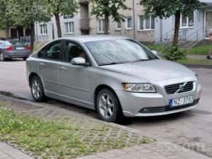 Pelēks Volvo S40 2007 Jelgava, ar dzinēja tilpumu 1.60 L un nobraukumu 310 tūkst. km par 1600 €, foto 14 vietnē AUTOMOTO.COM.LV