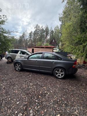 Pelēks Volvo S40 2007 Daugavpils, ar dzinēja tilpumu 2.00 L un nobraukumu 375 tūkst. km par 1450 €, foto 3 vietnē AUTOMOTO.COM.LV