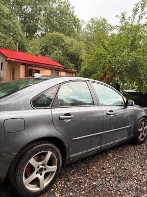 Pelēks Volvo S40 2007 Daugavpils, ar dzinēja tilpumu 2.00 L un nobraukumu 375 tūkst. km par 1450 €, foto 4 vietnē AUTOMOTO.COM.LV