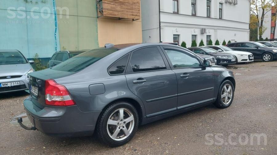 Серый Вольво С40 2007 в Даугавпилс, объемом двигателя 2.00 л и пробегом 0 тыс. км за 2500 €, фото 7 на AUTOMOTO.COM.LV