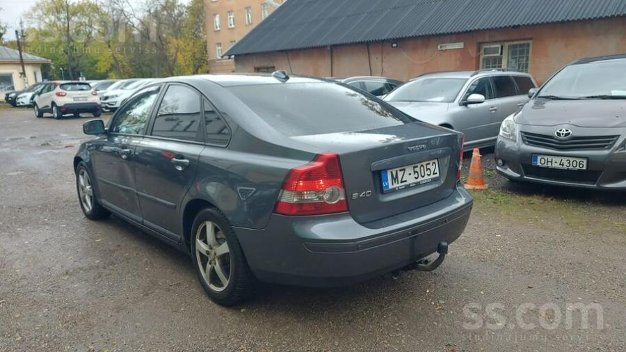 Серый Вольво С40 2007 в Даугавпилс, объемом двигателя 2.00 л и пробегом 0 тыс. км за 2500 €, фото 10 на AUTOMOTO.COM.LV