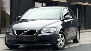 Pelēks Volvo S40 2008 Šauļi, ar dzinēja tilpumu 1.56 L un nobraukumu 174 tūkst. km par 3850 €, foto  vietnē AUTOMOTO.COM.LV