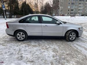 Pelēks Volvo S40 2008 Alīta, ar dzinēja tilpumu 1.80 L un nobraukumu 250 tūkst. km par 1800 €, foto 8 vietnē AUTOMOTO.COM.LV