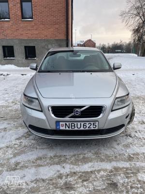 Grey Volvo S40 2008 in Alytus, with an engine capacity of 1.80 L and mileage of 250 thousand km for 1800 €, photo 2 on AUTOMOTO.COM.LV