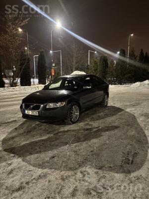 Grey Volvo S40 2008 in Riga, with an engine capacity of 1.60 L and mileage of 271 thousand km for 2000 €, photo  on AUTOMOTO.COM.LV