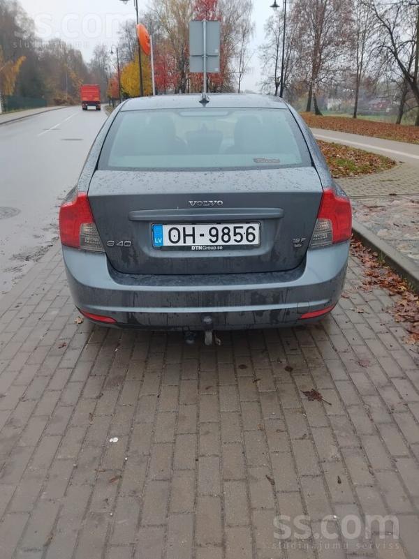 Серый Вольво С40 2008 в Бауска, объемом двигателя 1.80 л и пробегом 280 тыс. км за 1800 €, фото 3 на AUTOMOTO.COM.LV