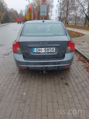 Серый Вольво С40 2008 в Бауска, объемом двигателя 1.80 л и пробегом 280 тыс. км за 1800 €, фото 4 на AUTOMOTO.COM.LV