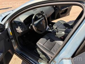 Grey Volvo S40 2008 in Riga, with an engine capacity of 1.60 L and mileage of 420 thousand km for 1700 €, photo 4 on AUTOMOTO.COM.LV