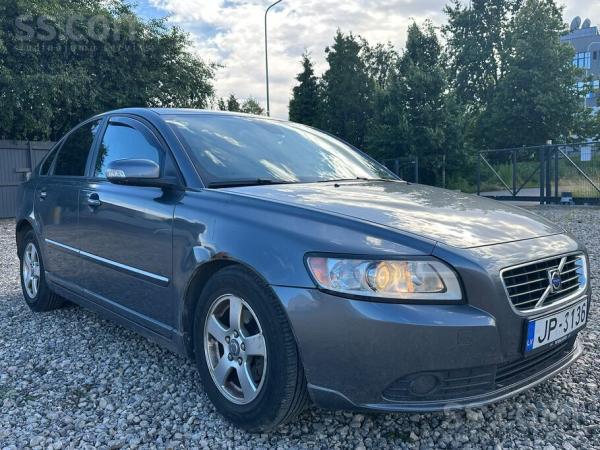 Grey Volvo S40 2008 in Riga, with an engine capacity of 1.60 L and mileage of 202 thousand km for 2000 €, photo 7 on AUTOMOTO.COM.LV