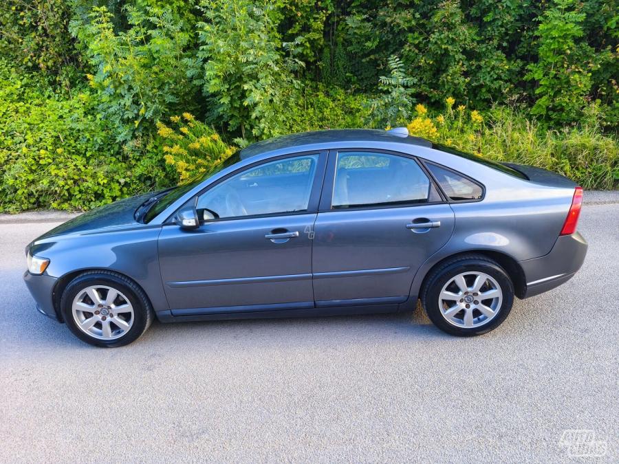 Pelēks Volvo S40 2008 Tauragė, ar dzinēja tilpumu 2.00 L un nobraukumu 342 tūkst. km par 1950 €, foto 8 vietnē AUTOMOTO.COM.LV