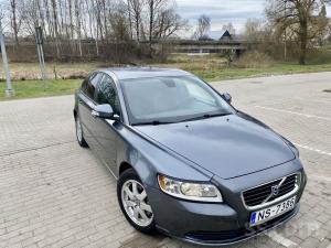 Pelēks Volvo S40 2009 Rēzekne, ar dzinēja tilpumu 1.60 L un nobraukumu 0 tūkst. km par 2500 €, foto 2 vietnē AUTOMOTO.COM.LV