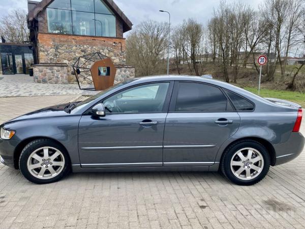 Pelēks Volvo S40 2009 Rēzekne, ar dzinēja tilpumu 1.60 L un nobraukumu 0 tūkst. km par 3650 €, foto 6 vietnē AUTOMOTO.COM.LV